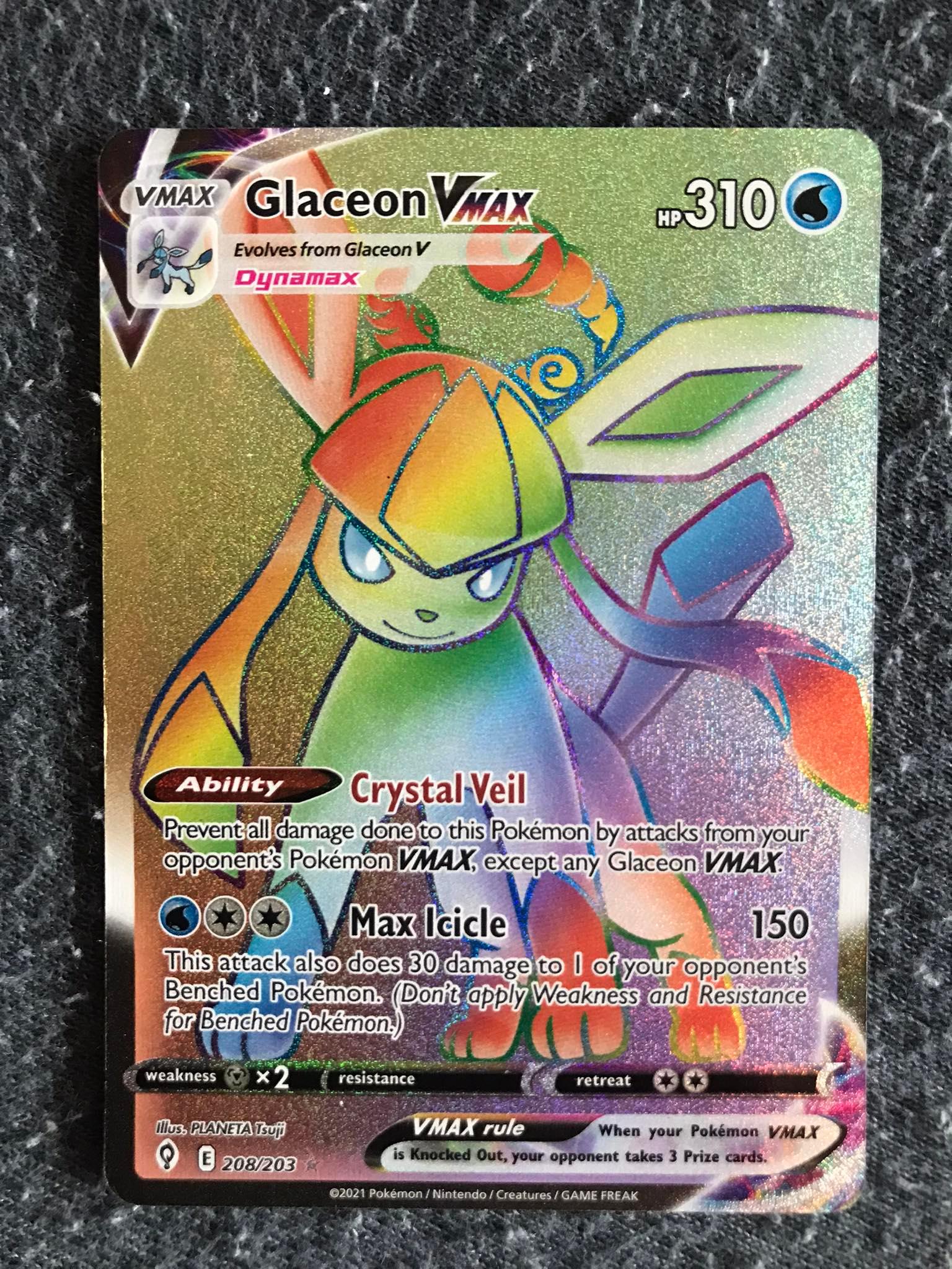 Glaceon VMAX - PokeHall